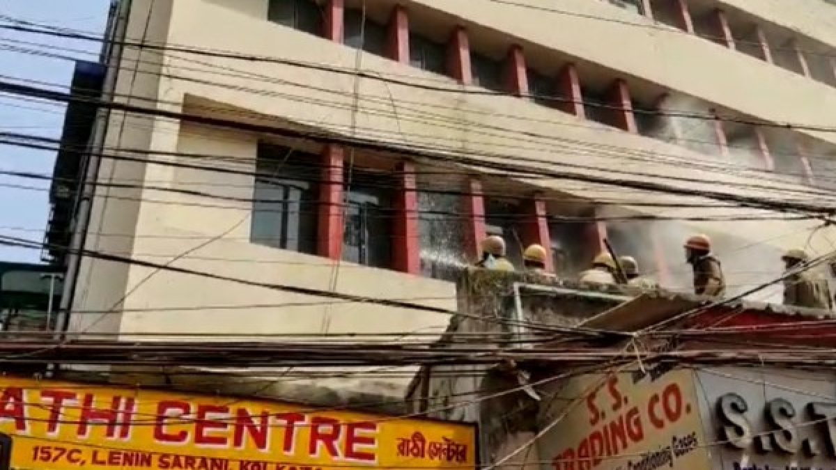 লেনিন সরণিতে অগ্নিকাণ্ড,Fire at Kolkata Lenin Sarani - Bengali Oneindia