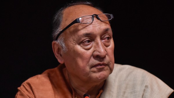 বাংলা থেকে স্বেচ্ছা নির্বাসনের পর কি এবার 'পদ্ম' সম্মানও ফেরাবেন ভিক্টর ...