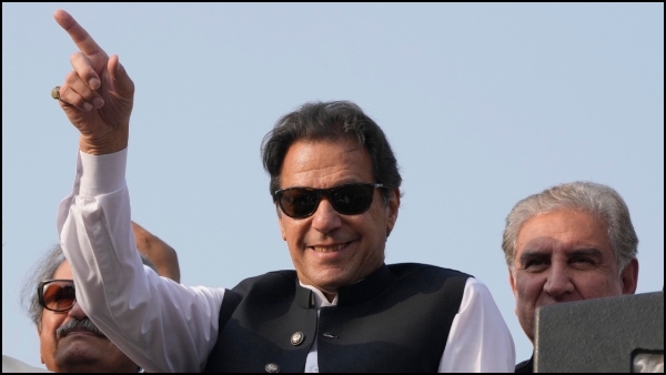 Pakistan's most powerful organization ISI is against Imran Khan ...