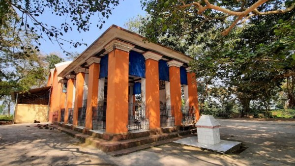 কলকাতার কাছেই রয়েছে রাখাল রাজার মন্দির, Nearest Tourist spot from ...