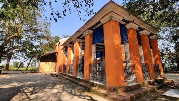 কলকাতার কাছেই রয়েছে রাখাল রাজার মন্দির, Nearest Tourist spot from ...