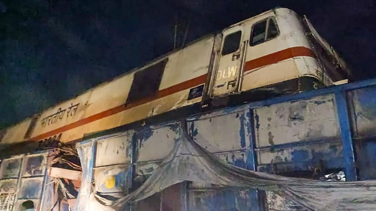Coromandel Express derailed: দুর্ঘটনায় মৃত্যু ৫৫ থেকে ৬০ জনের, আহত ৬০০ ...