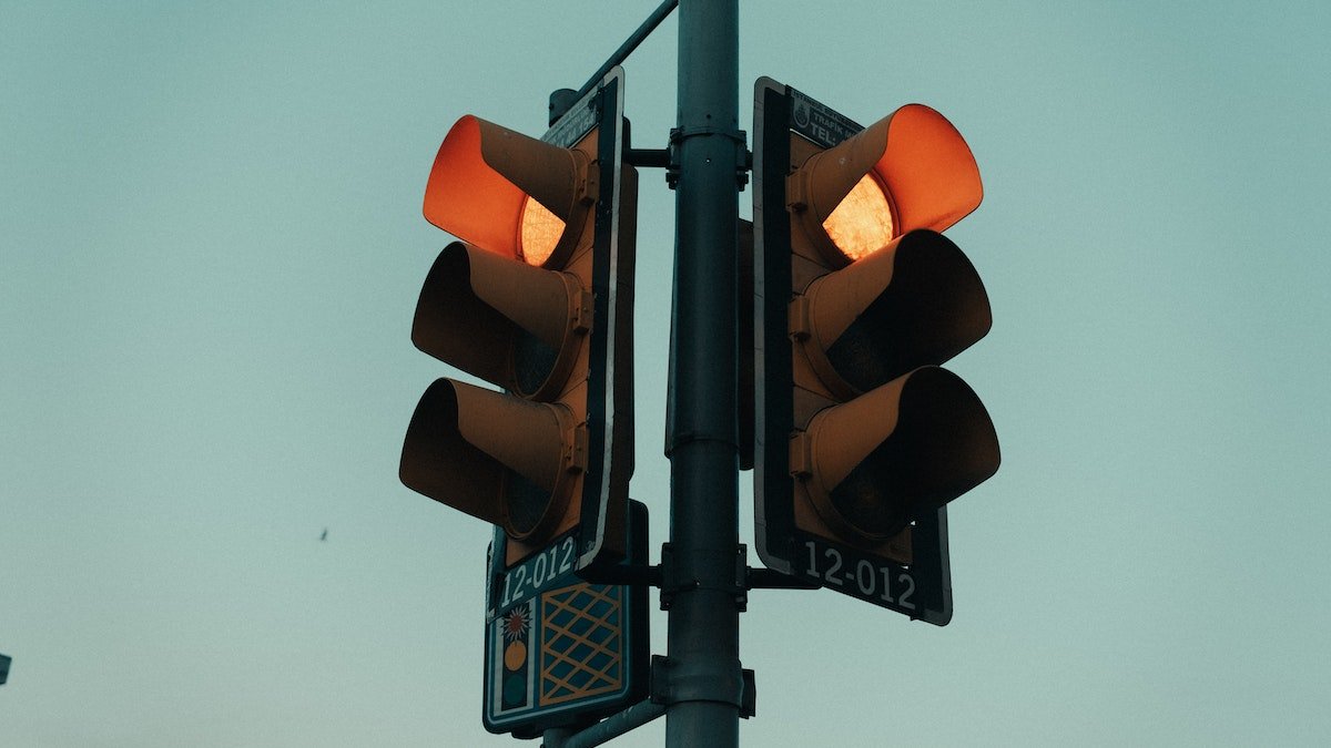 Railway Home Signal: একাধিক আঁকাবাঁকা ট্র্যাক! কোন সিগন্যালে সঠিক লাইন ...