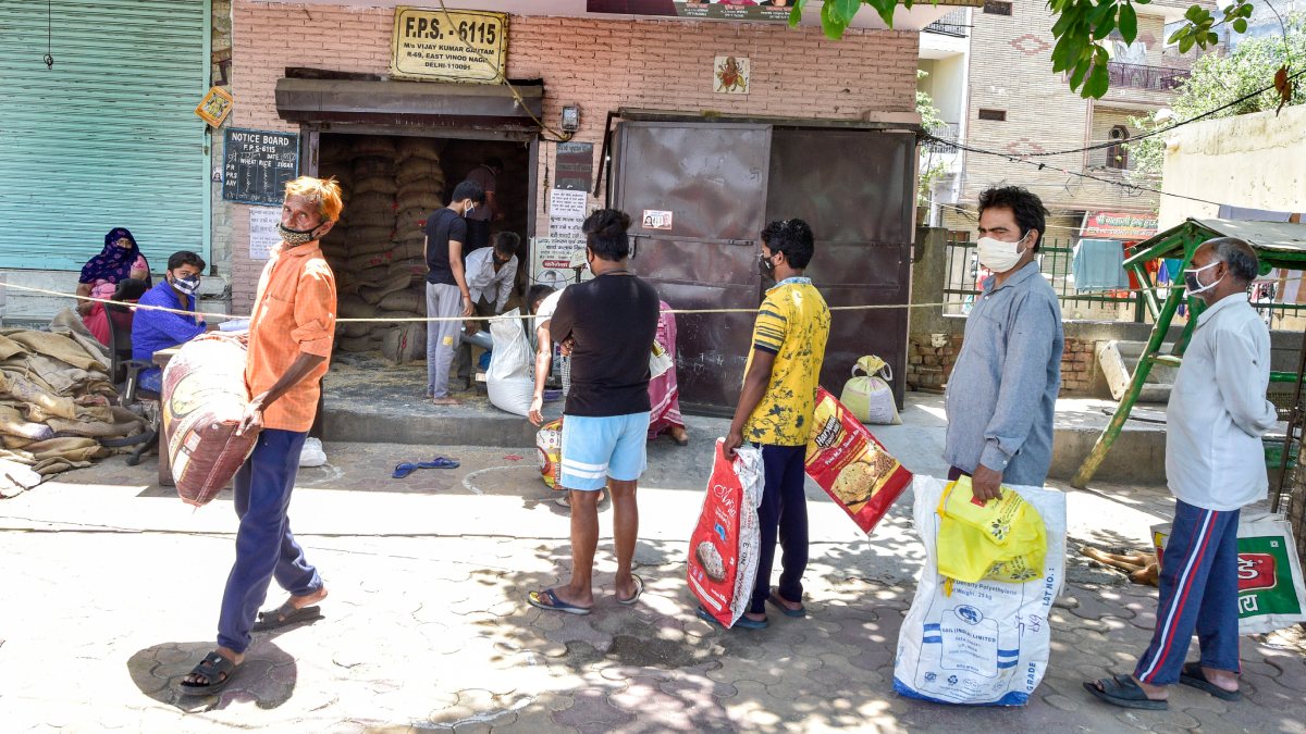 Ration Shop : রেশন দোকান খুলে মোটা অঙ্কের রোজগার, কীভাবে লাইসেন্সের ...