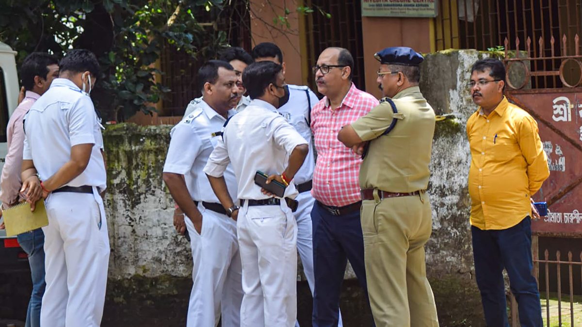 Kolkata Police Recruitment 2023: কলকাতা পুলিশে নিয়োগ শুরু, ৪০ বছরেও ...